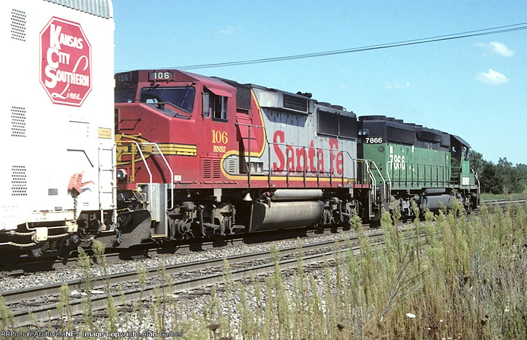 BNSF GP60M 106